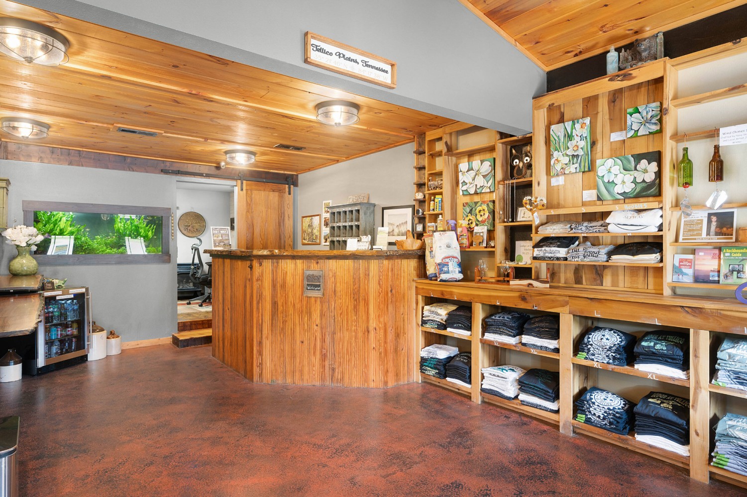 Features - The Lodge at Tellico